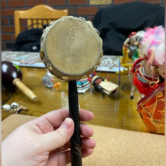 Accents | Vintage Plain Drum Missing String With Beat Ball On One Side ...